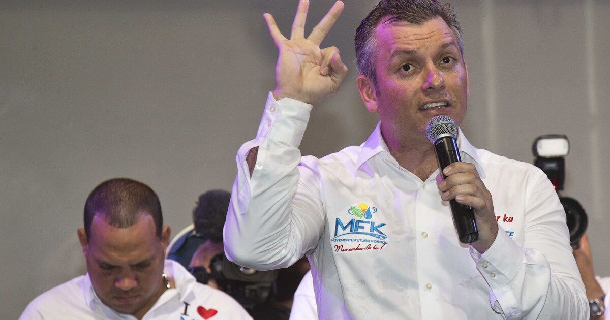 Curaçao naar de stembus | Buitenland | tubantia.nl