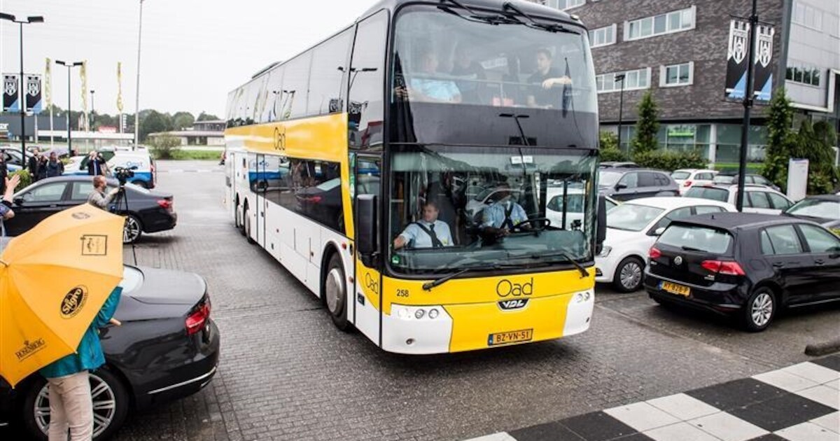 Met de Almelose 'pauperbus' naar Portugal | Almelo | Tubantia.nl