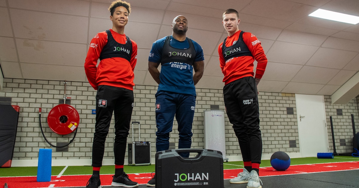 Innovatie bij FC Twente: zit speler er doorheen? De trainer ziet het ...