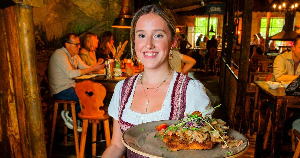 Bam! Ineens zit je in de Alpen met dirndls, lederhosen en een ...
