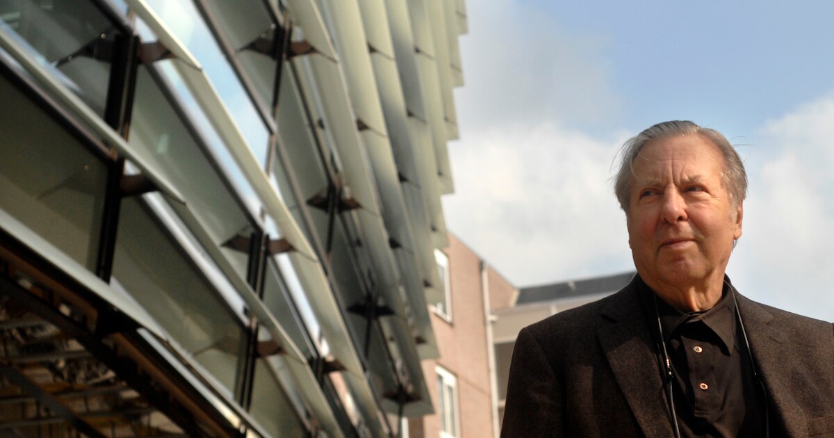Architect van Twentse schouwburgen overleden | Regio | Tubantia.nl