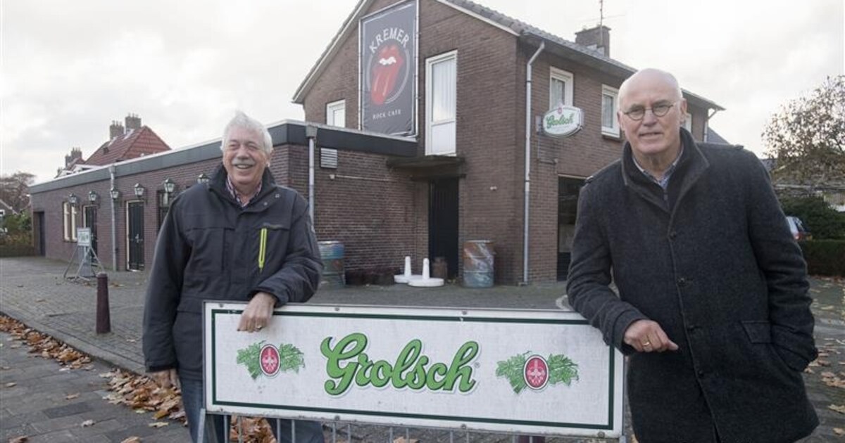 Kroegentocht bij presentatie boek over de Vroomshoopse cafés ...