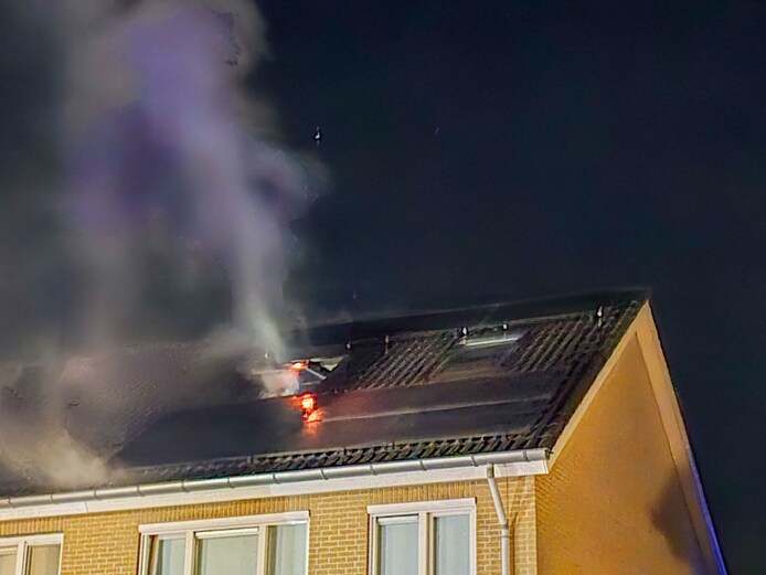 Woningbrand in Vroomshoop, bewoners gecontroleerd op rookinhalatie ...