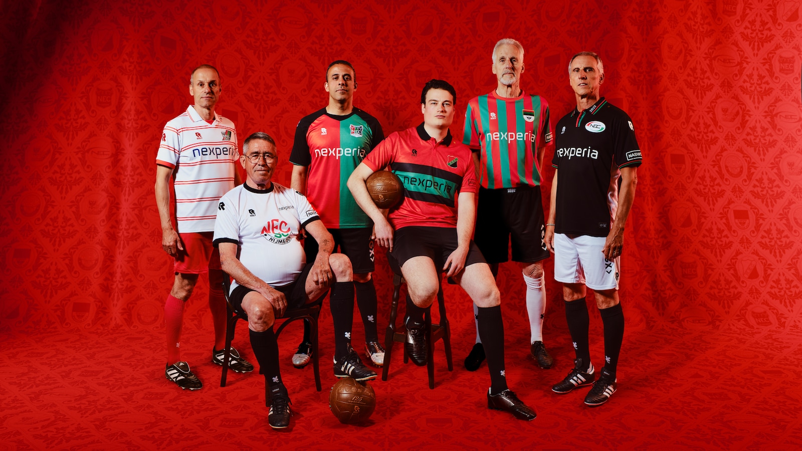 Ajax en Feyenoord in het blauw en zes shirts voor NEC: deze tenues zijn ...