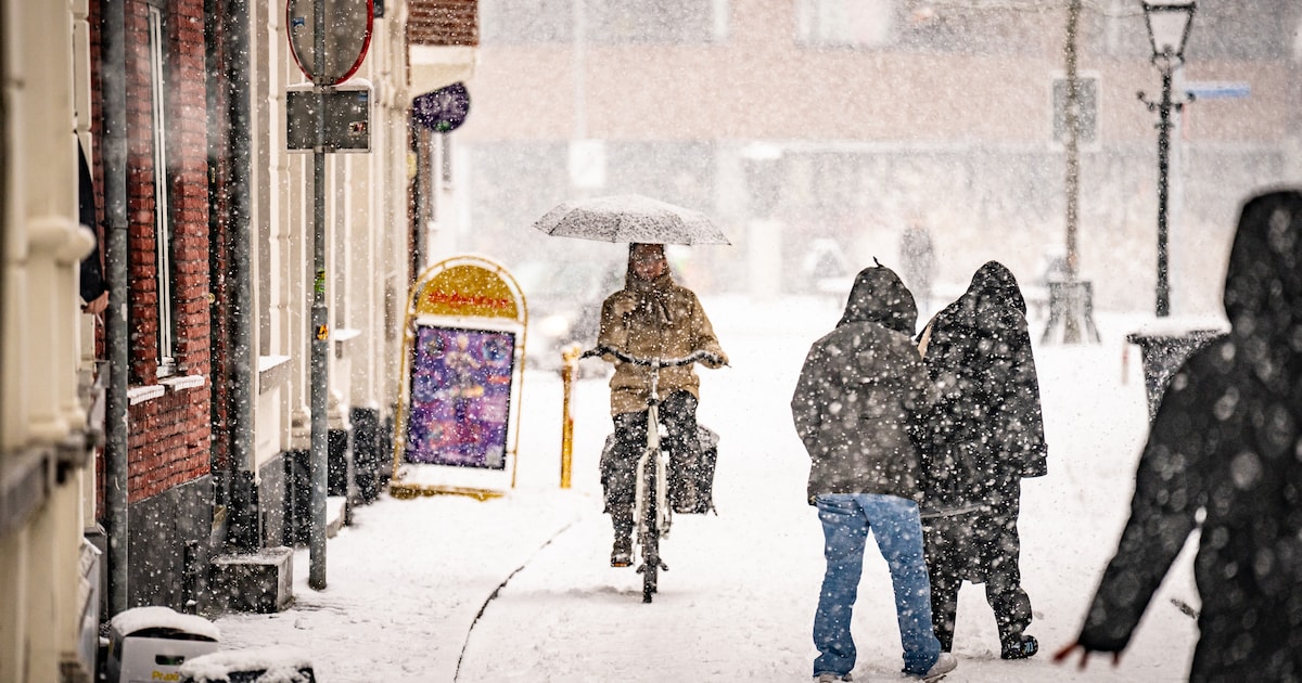 Groot sneeuwgebied koerst recht op Nederland af, ook delen van Twente ...