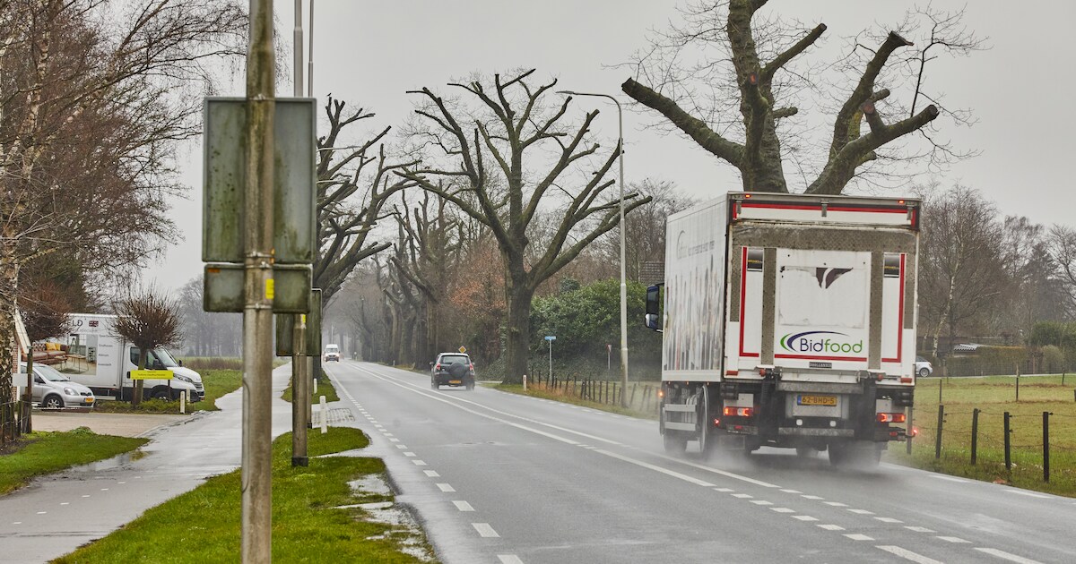 Na jaren van uitstel wordt gevaarlijke weg tussen Deventer en Zutphen eindelijk aangepakt ...