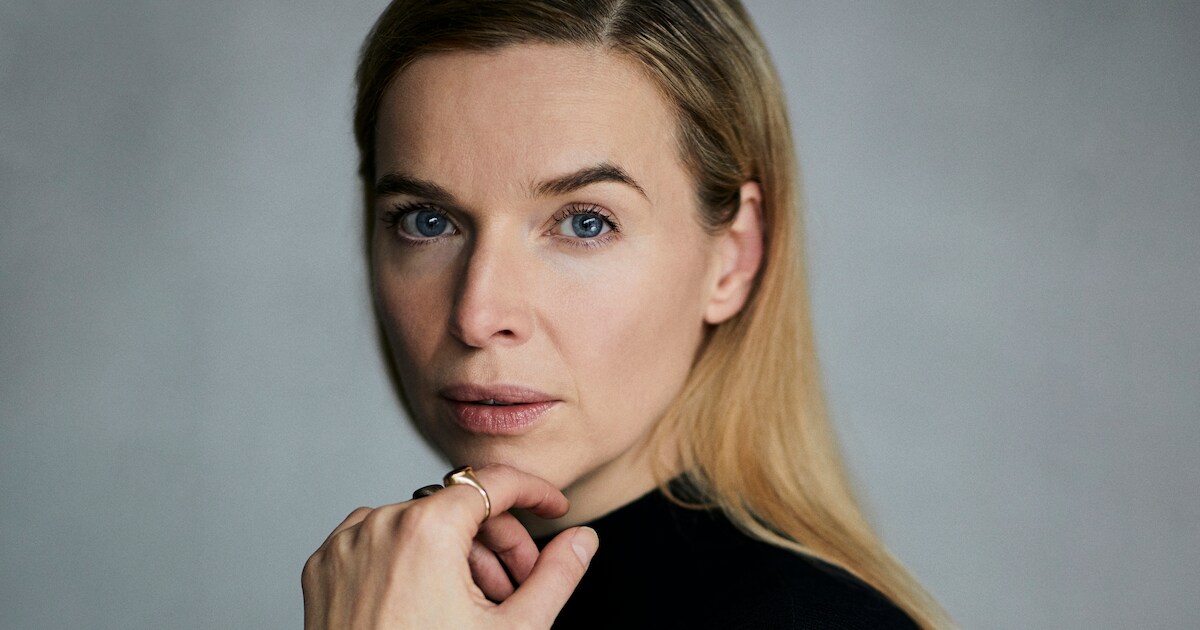 Thekla Reuten iedere week getest: Na negatieve uitslag knuffel ik m’n ...