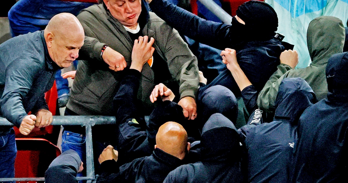 Hoe een man die elke ochtend drinkwater van konijntjes ververst ...