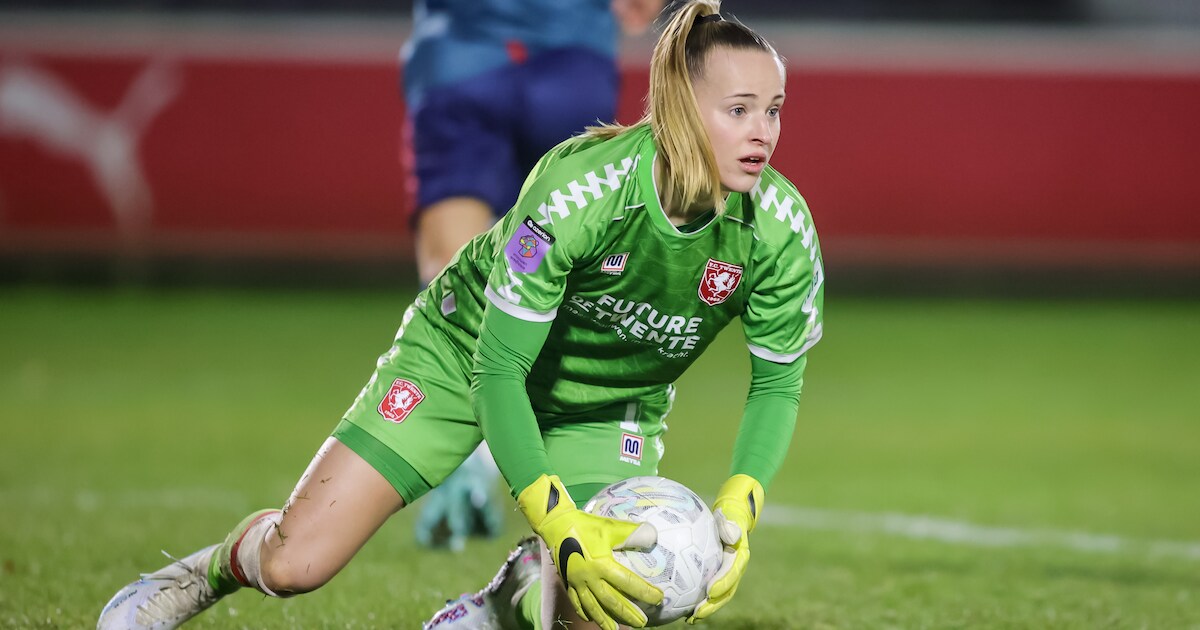 FC Twente Vrouwen houdt met tien speelsters lang stand, maar verliest ...