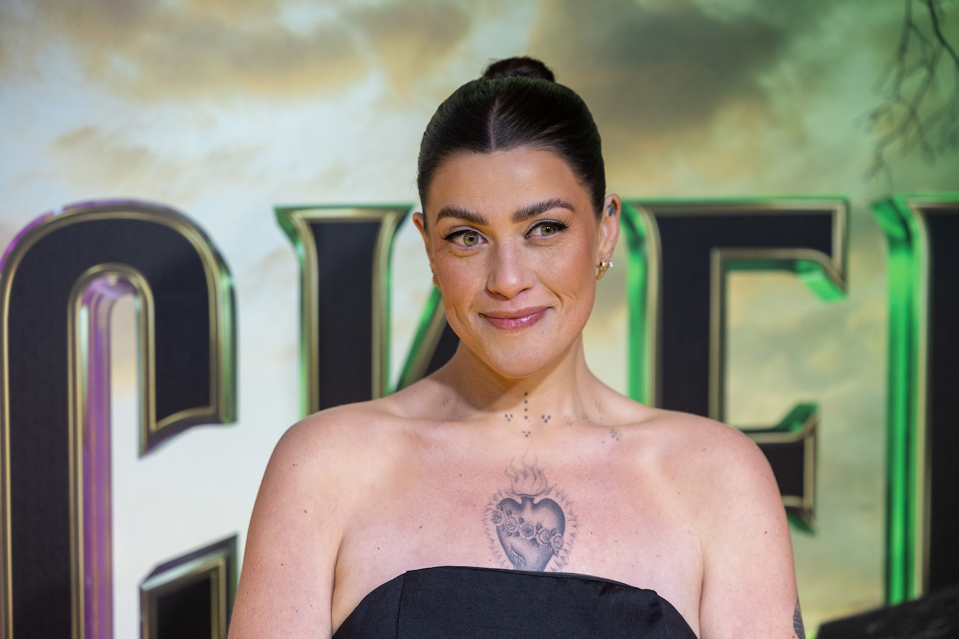 Actrice Esmée van Kampen bevallen van dochtertje Izza Moïn | Foto ...