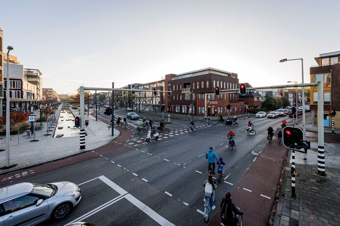 Fietsers opgelet: ‘Gebruik je gezond verstand op kruispunten ...