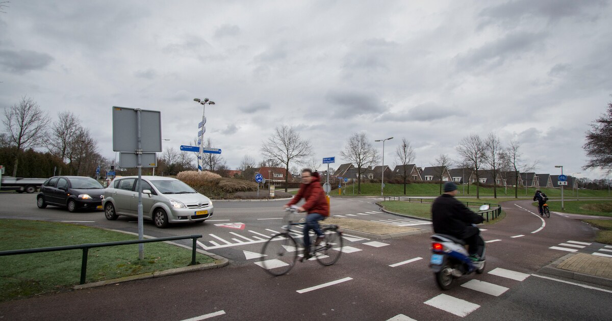 Stopt Hellendoorn miljoenen in de grond voor fietstunnel onder ...