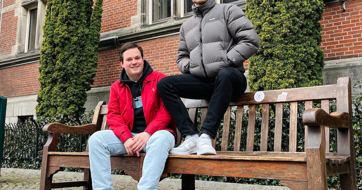 Superfans Steven en Casper lullen en ouwehoeren in podcast over ...