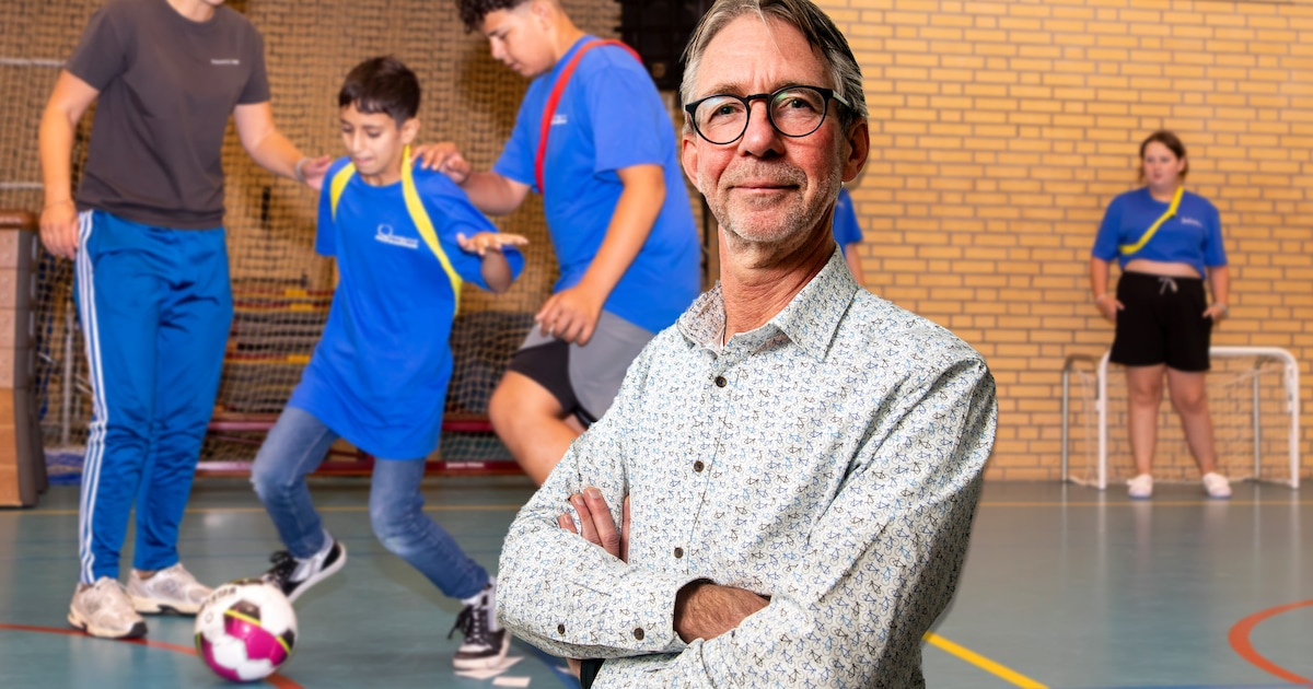 De oud-gymleraar stond aan de kant en wist niet wat hij zag toen ik ...