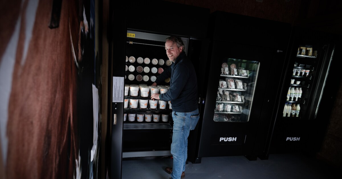 Een automatiek met allerlei voedsel; bij boer Pelgrom gaat het net even ...