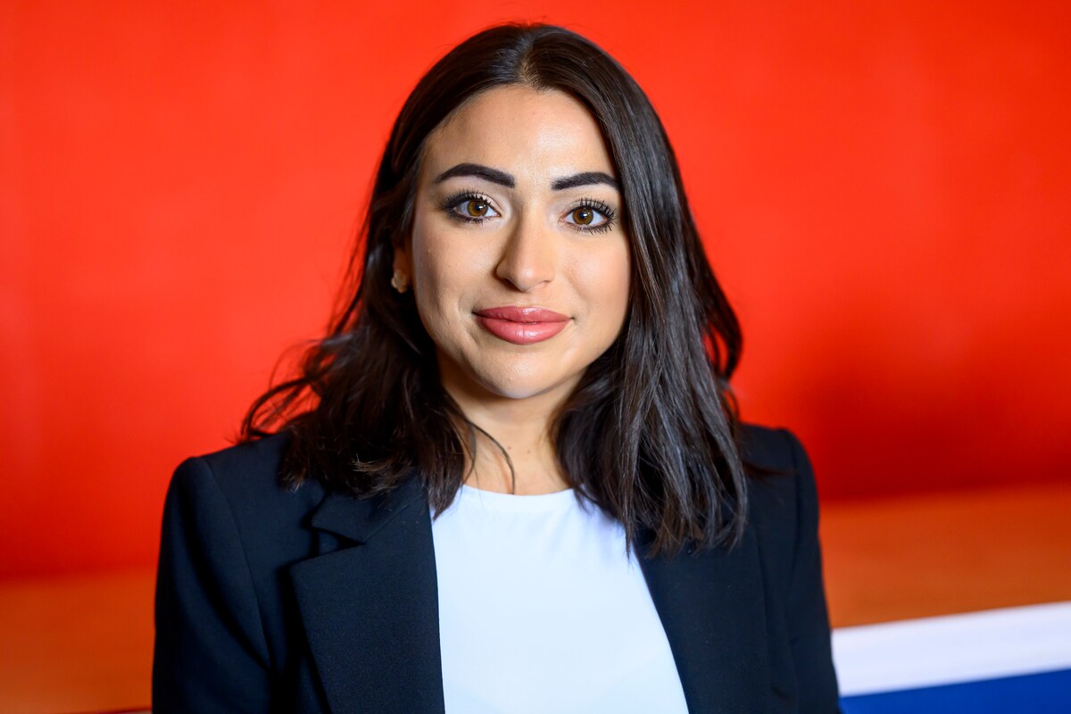 Politie houdt persoon aan voor doodsbedreiging Lale Gül | Show ...