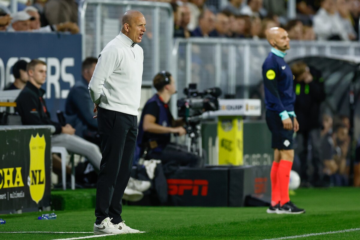 Van vertrouwen naar twijfel: de toekomst van trainer Bas Sibum bij ...
