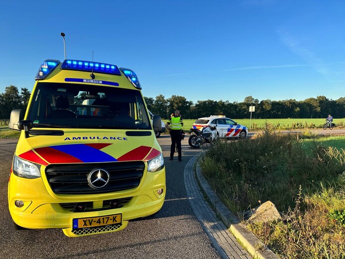 Motorrijder gewond bij botsing met auto in Nijverdal | Hellendoorn | tubantia.nl