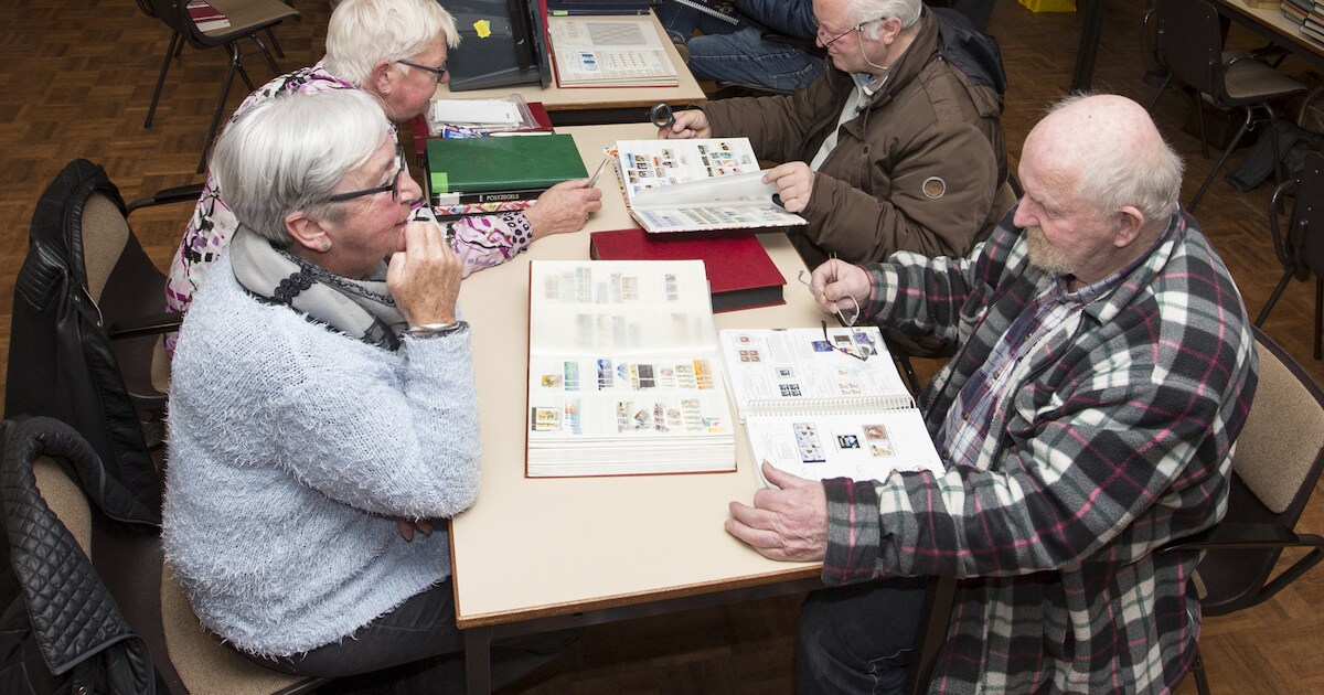 De eeuwige zoektocht in Vroomshoop naar die ene zegel | Twenterand ...