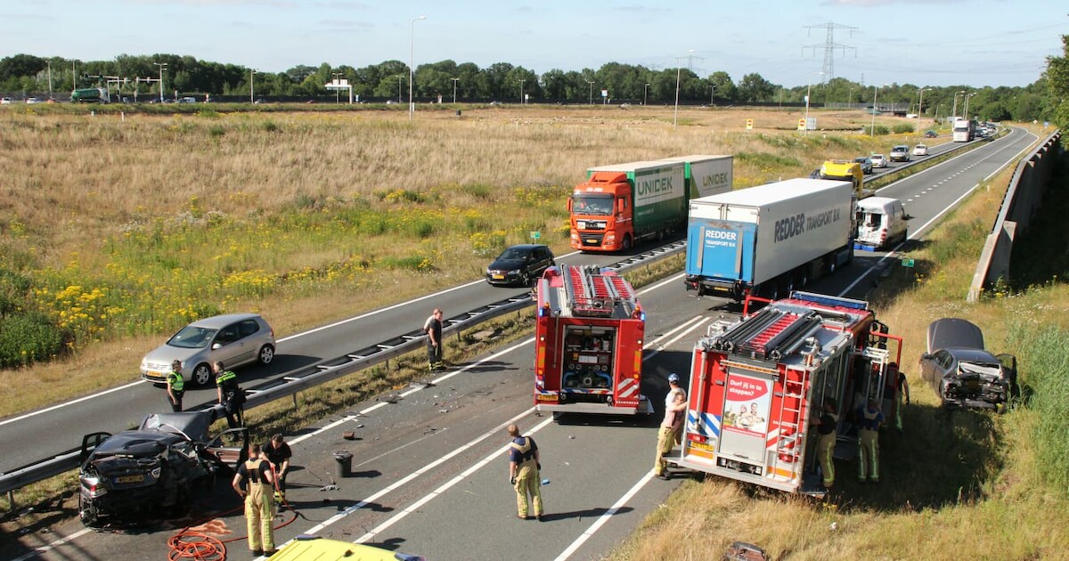 Twee gewonden bij ongeluk op N36, weg weer open | Almelo | Tubantia.nl