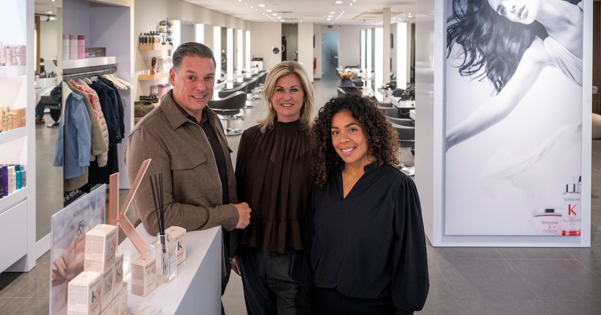 Kapsalon Assink opent deuren in Losser: ‘Mijn moeder wist dat dit mijn ...