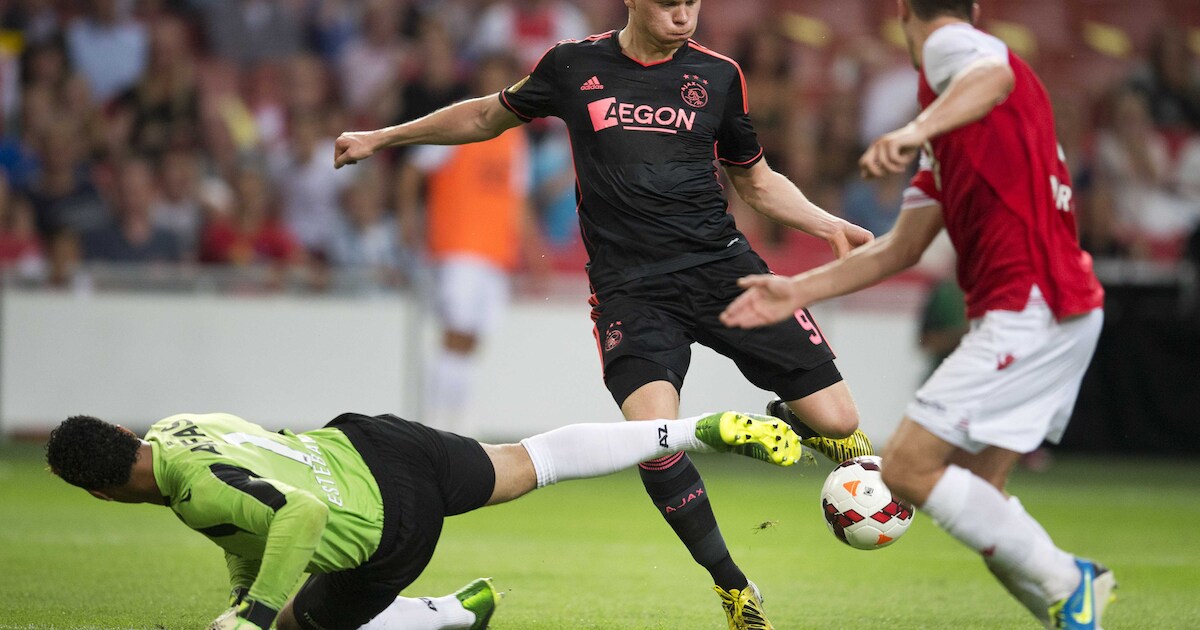 De Boer niet eens met kritiek op logge Sigthórsson | Voetbal | Tubantia.nl