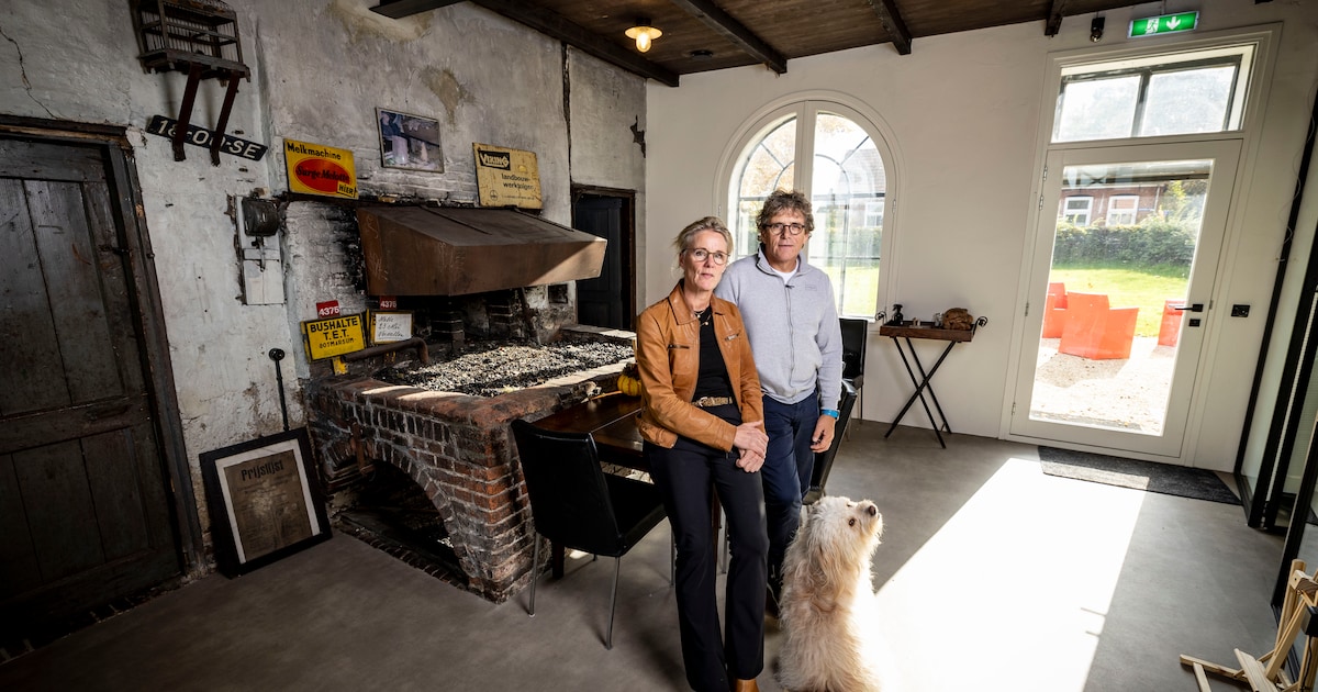 Deze oude smederij op Het Stift (uit 1847) stond op instorten, maar ...