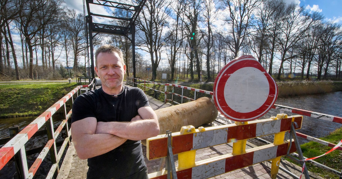 Brug over kanaal bij Albergen is ineens afgesloten: ‘Je kon er op ...