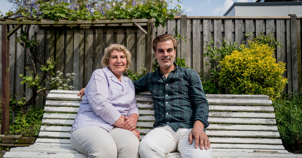 Moeder uit Hengelo kookt en zoon schrijft de recepten op: zo ontstaat ...