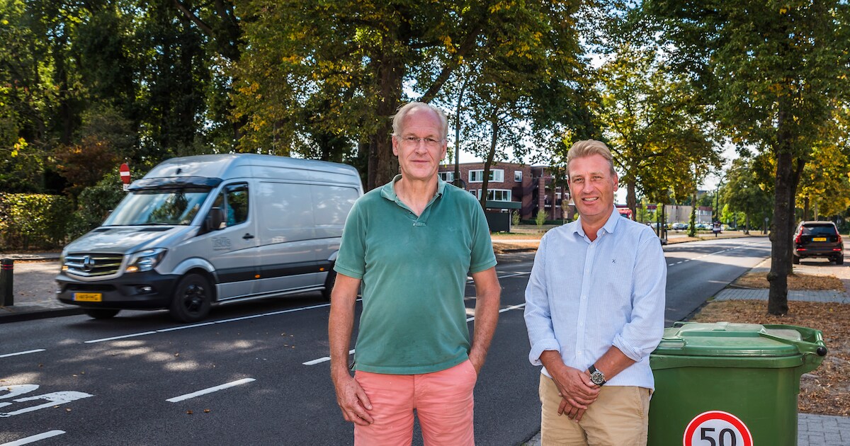 Flitspaal weg, dus gas op de plank op de Deldenerstraat in Hengelo ...