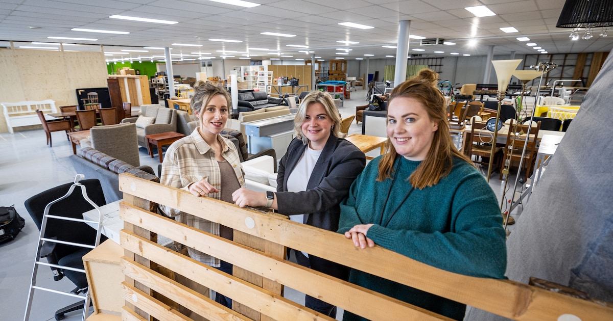 Vertrek uit hartje Tubbergen gaat Dewi van kringloopwinkel De Beurs aan ...