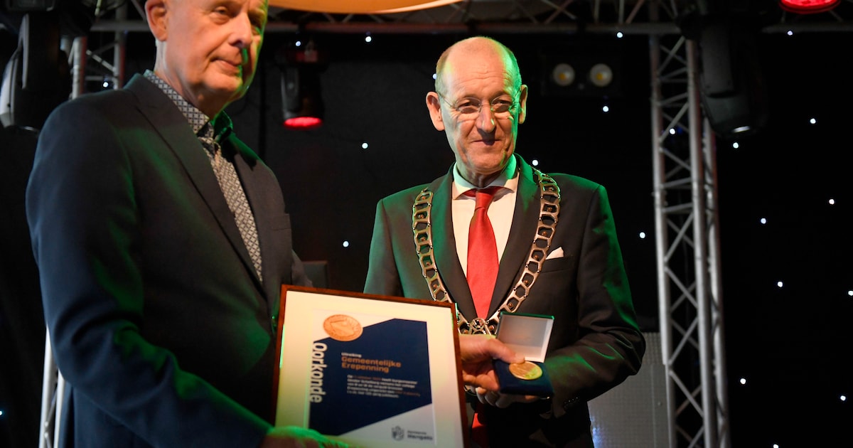 HVV Tubantia bestaat 125 jaar: oudste voetbalclub van Hengelo ontvangt ...