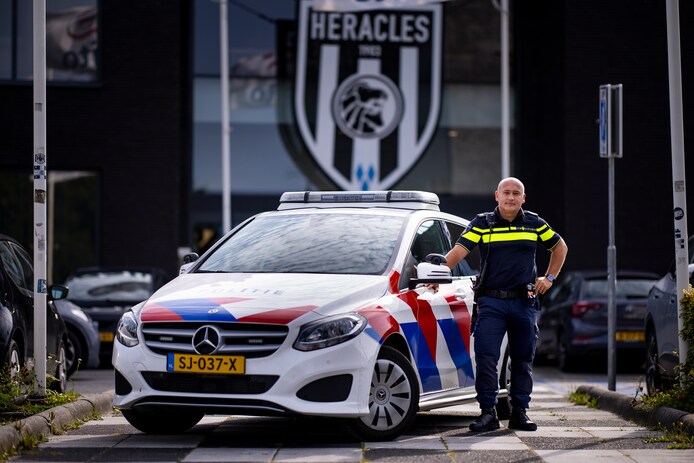 Droomfunctie voor politieman Ralph Morsman bij Heracles: 'Wat mij ...
