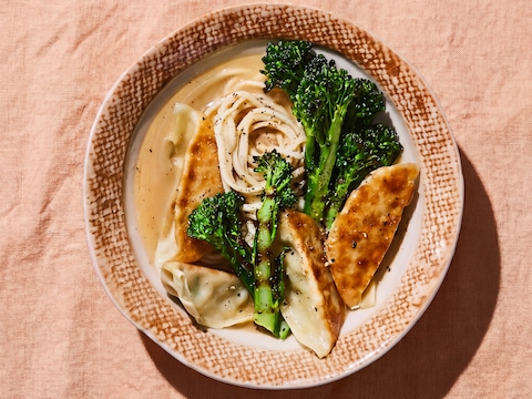 Wat Eten We Vandaag: Gyoza-soep met verse ramen en bimi | Koken & Eten ...