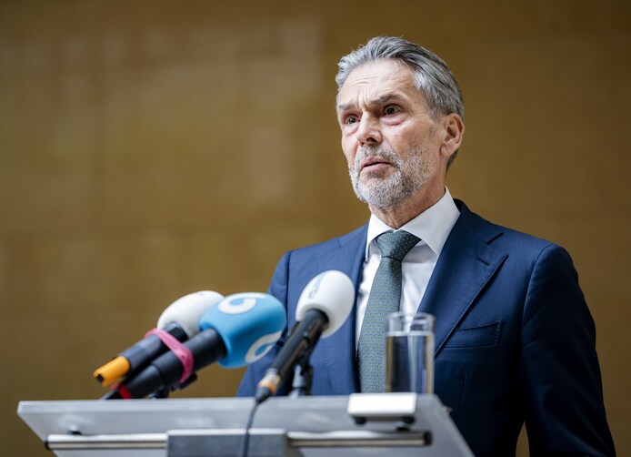 Premier Schoof reageert op Amerikaanse aanval Iraanse nucleaire installaties | Politiek ...