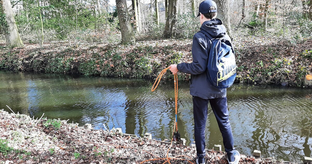 Nicky (15) uit Almelo bleef rustig na opvissen granaat: ‘Eerst mijn ...