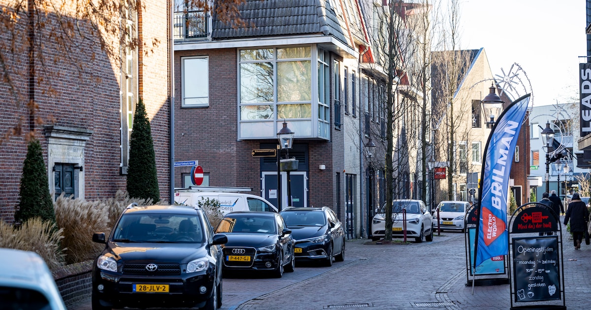 Over een tijdje liggen er allemaal gekke bolletjes tussen de ...