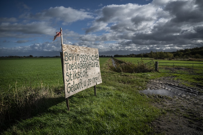 Boer Mark (32) uit Holten spreekt van ‘stikstofaffaire': ‘Het gaat al mis bij de cijfers ...