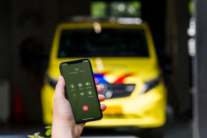 Crisis in Meldkamer Oost Nederland: ‘Ik zou mijn familie niet aan 112 toevertrouwen’ | Enschede ...