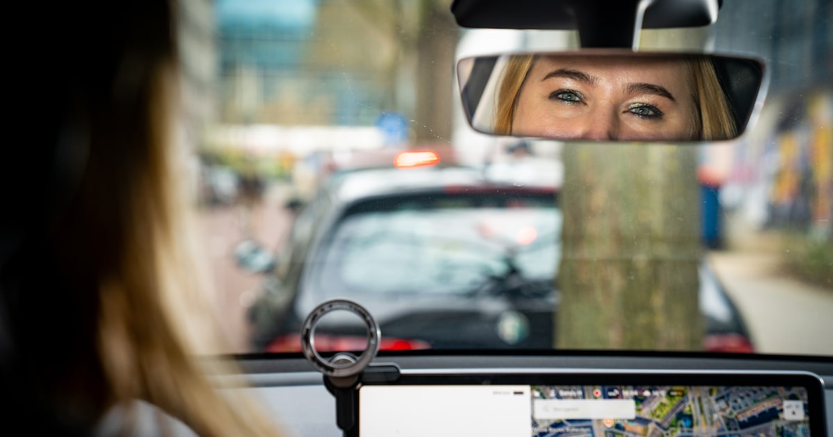 Taxichauffeur Amy vervoert alleen vrouwen: ‘De verhalen die ik hoor ...