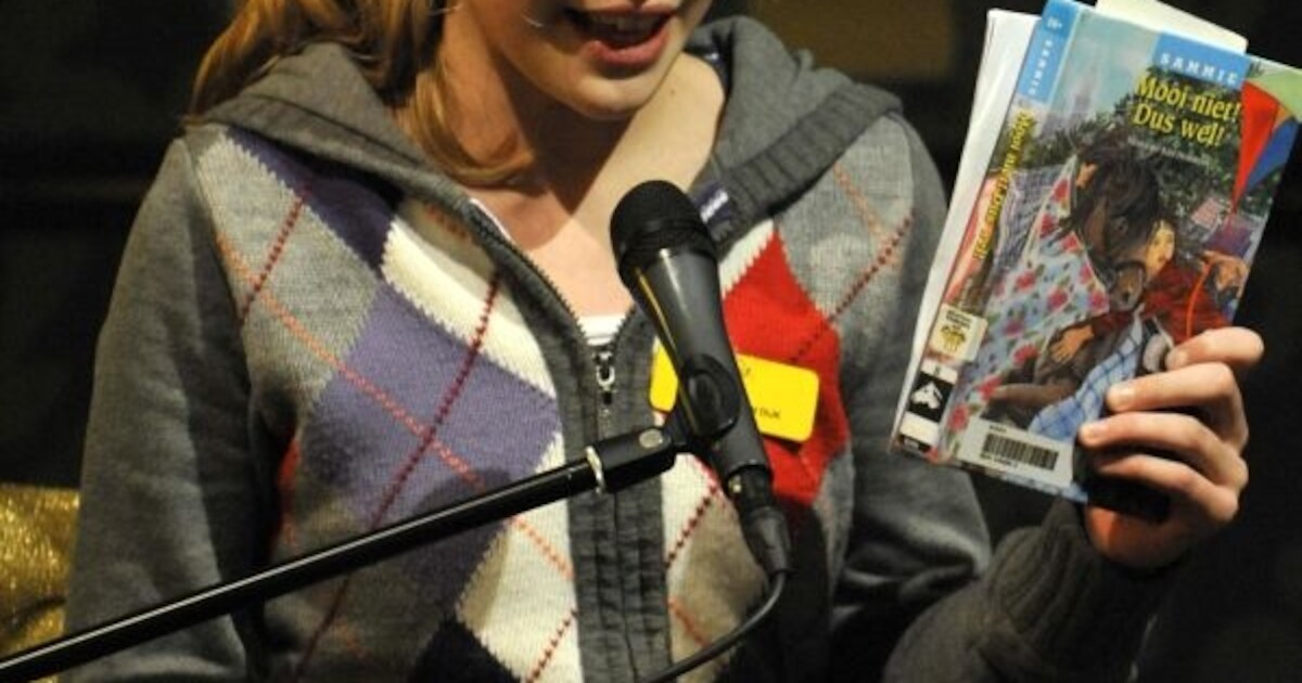 Maxim Bos en Danise van Hal beste voorlezers van gemeente Wierden ...