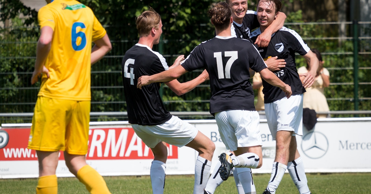 Treurig einde van een hectische week voor De Esch | Amateurvoetbal ...