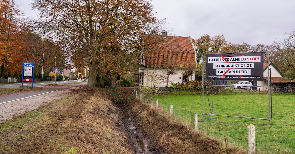 Karin krijgt te horen dat huis onverkoopbaar is door plannen, Almelo ...