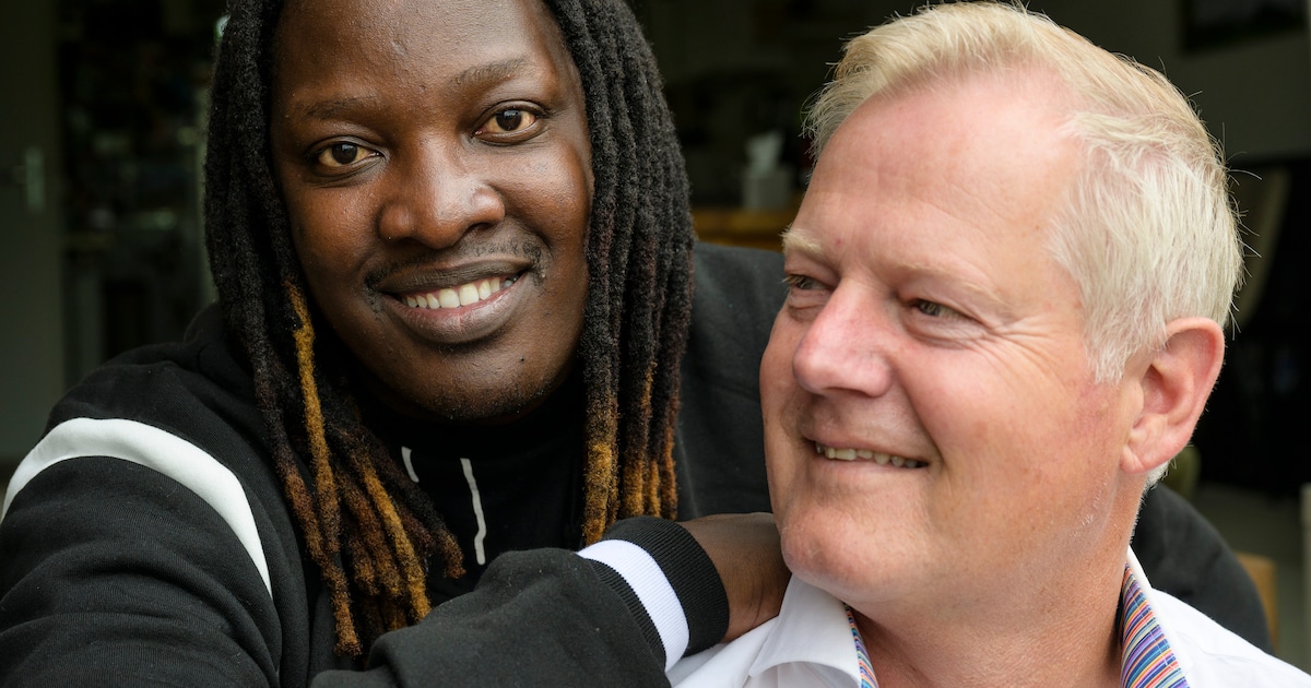 Zo werden Hengeloër Frank (57) en Zuid-Afrikaan Simba (37) als familie ...
