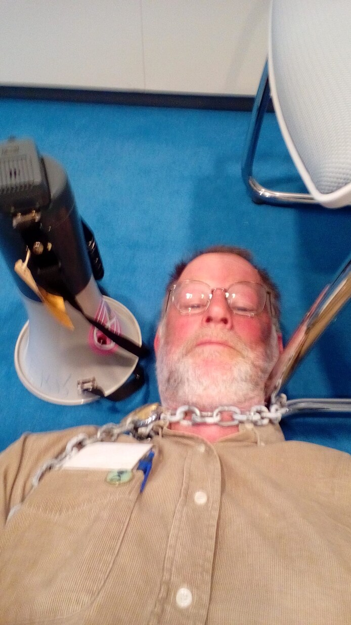 Klimaatactivist Ico Jongerden in stadhuis opgepakt na vastgelopen ...