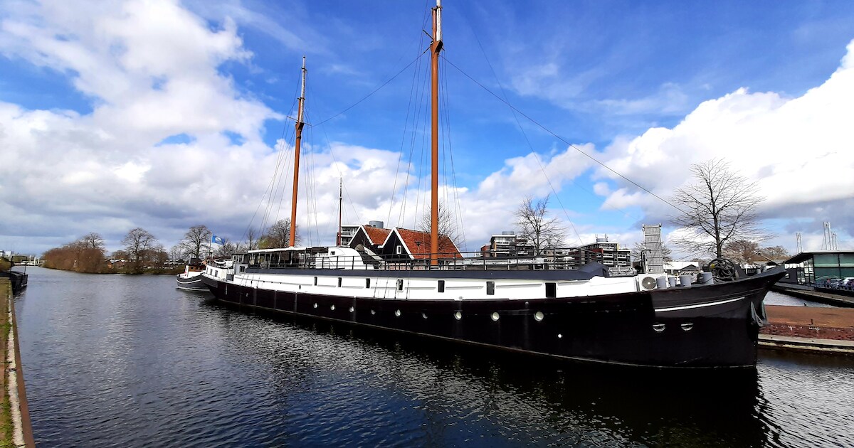Pannenkoekenboot stuurt aan op nieuwe koers in Almelose wateren ...