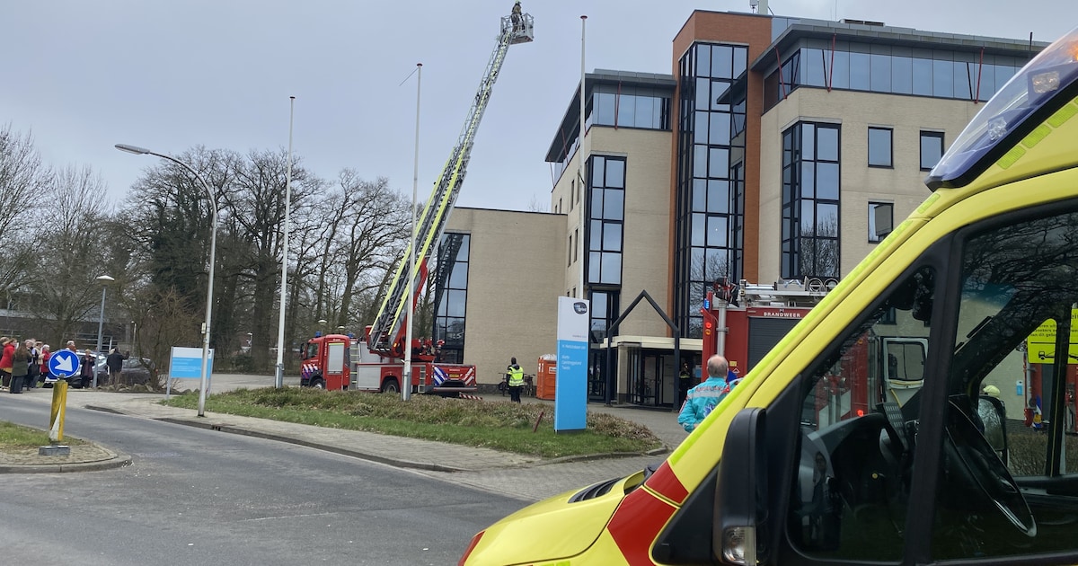 Brand bij Carint Reggeland in Hengelo, één gewonde | Hengelo | Tubantia.nl