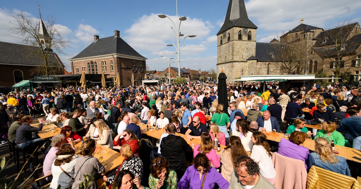 Topdrukte in Denekamp door eeuwenoude traditie | Dinkelland | tubantia.nl