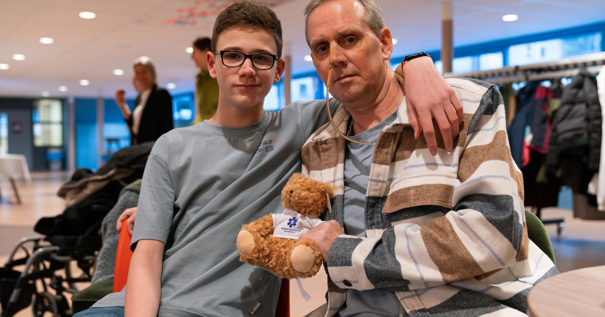 Ondanks dubbel drama staat Justin (13) uit Hengelo als Eminem op het ...