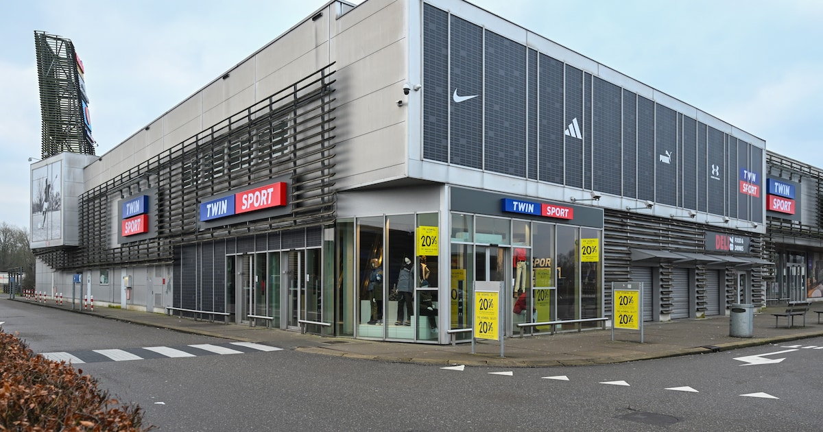 Twin Sport in Hengelo wordt Sports Direct: leegverkoop tot mei | Regio ...